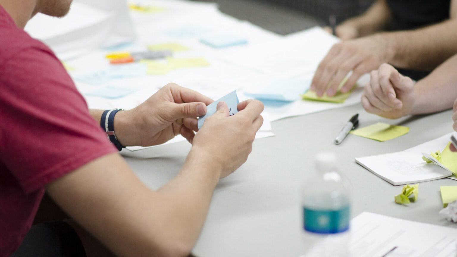 Who am I game: 50 unusual ideas at a glance